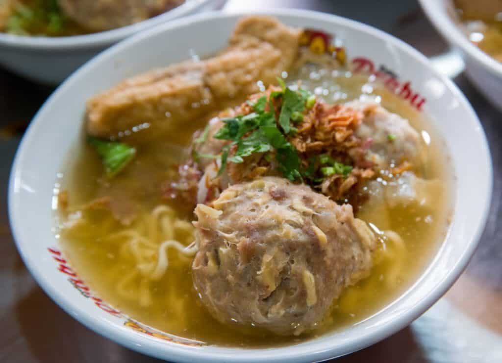 Bakso Urat di Cibinong ini Kenyal tapi Empuk dan Lezat